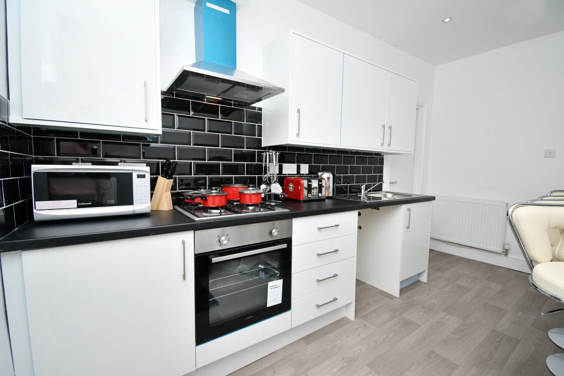 4 Scarlett Street, Burnley - Rent this Room